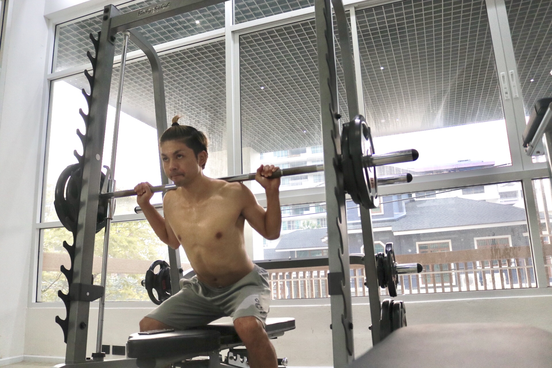 『上半身裸で筋トレをすると世界が良くなっていく理由』 | 下地 奨のオフィシャルブログ